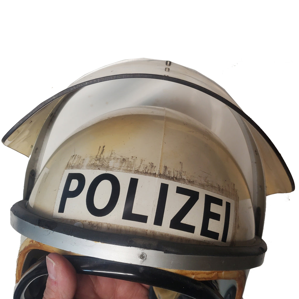 Vintage Polizei Riot Helmet Suckow Polizeiobermeister – Hahn's World of ...